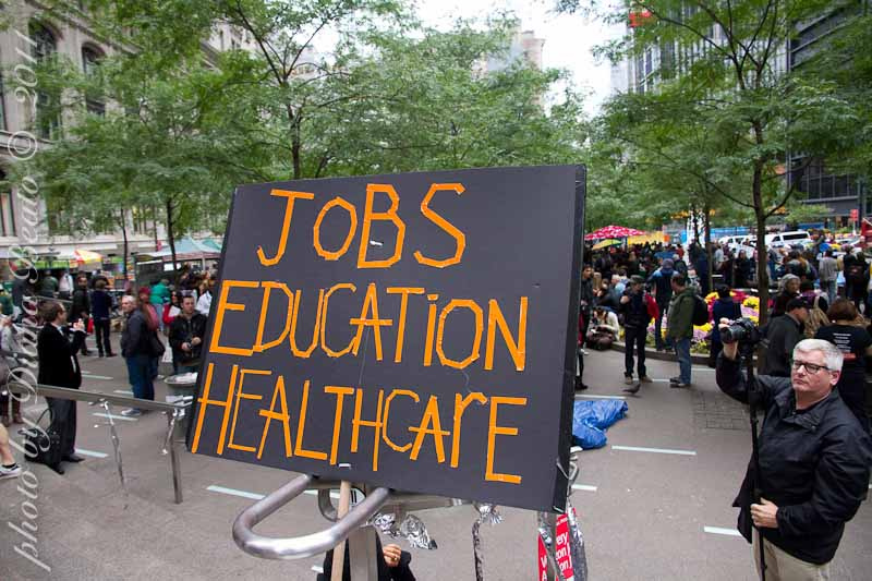 US jobs gap between young and old is widest ever