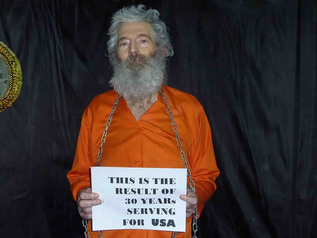 Photos Of Missing FBI Agent Robert Levinson Surface