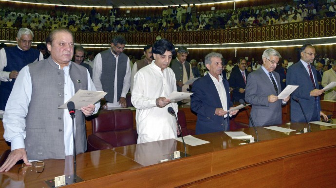 Pakistan Swears In Newly-Elected National Assembly