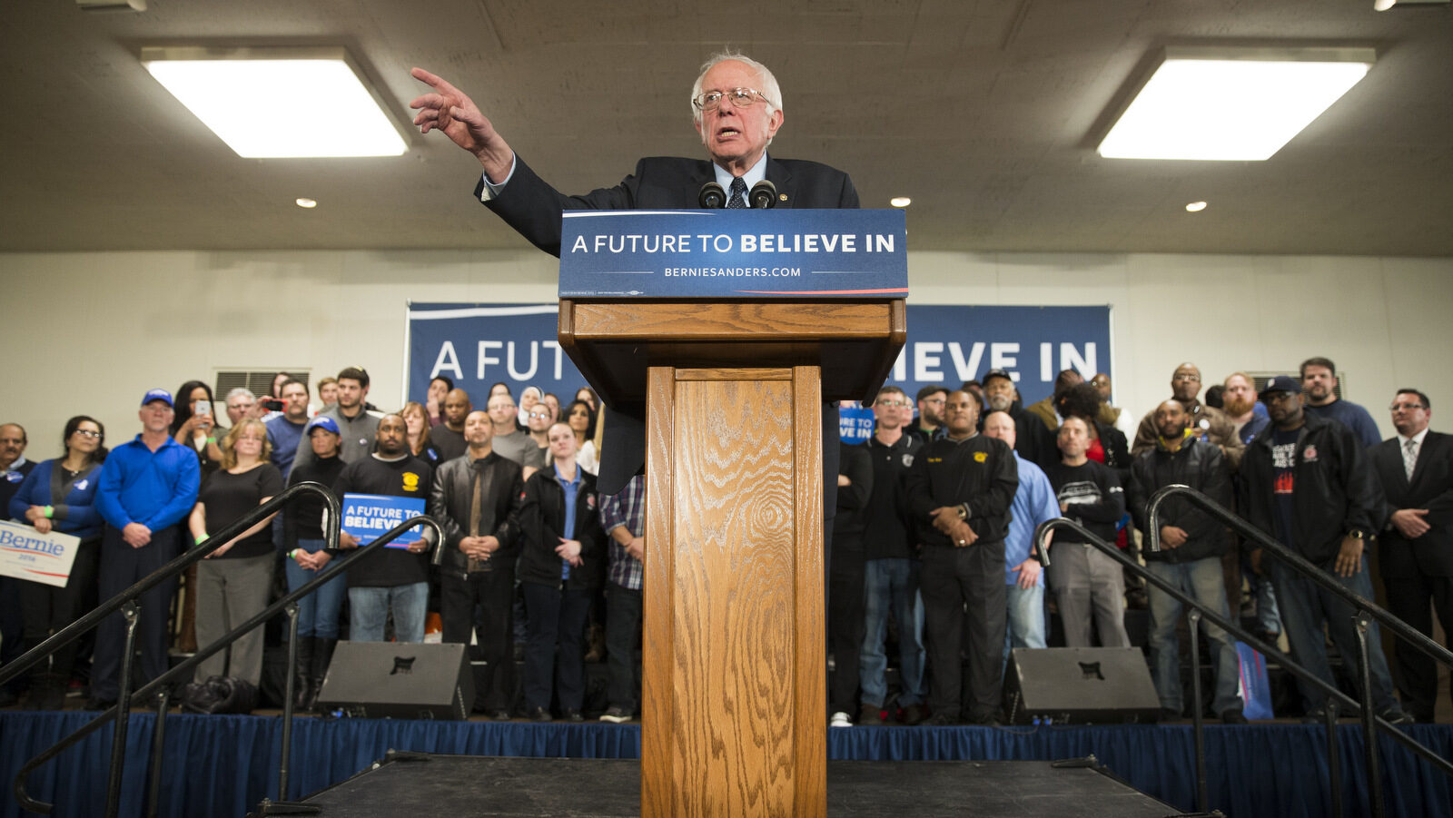 Sanders Slams Government That Has Money For War, Not For Flint